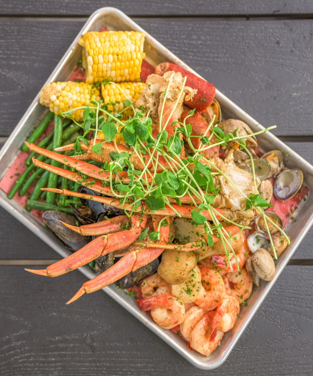 Long Table Seafood Boil | Big White Ski Resort Ltd.